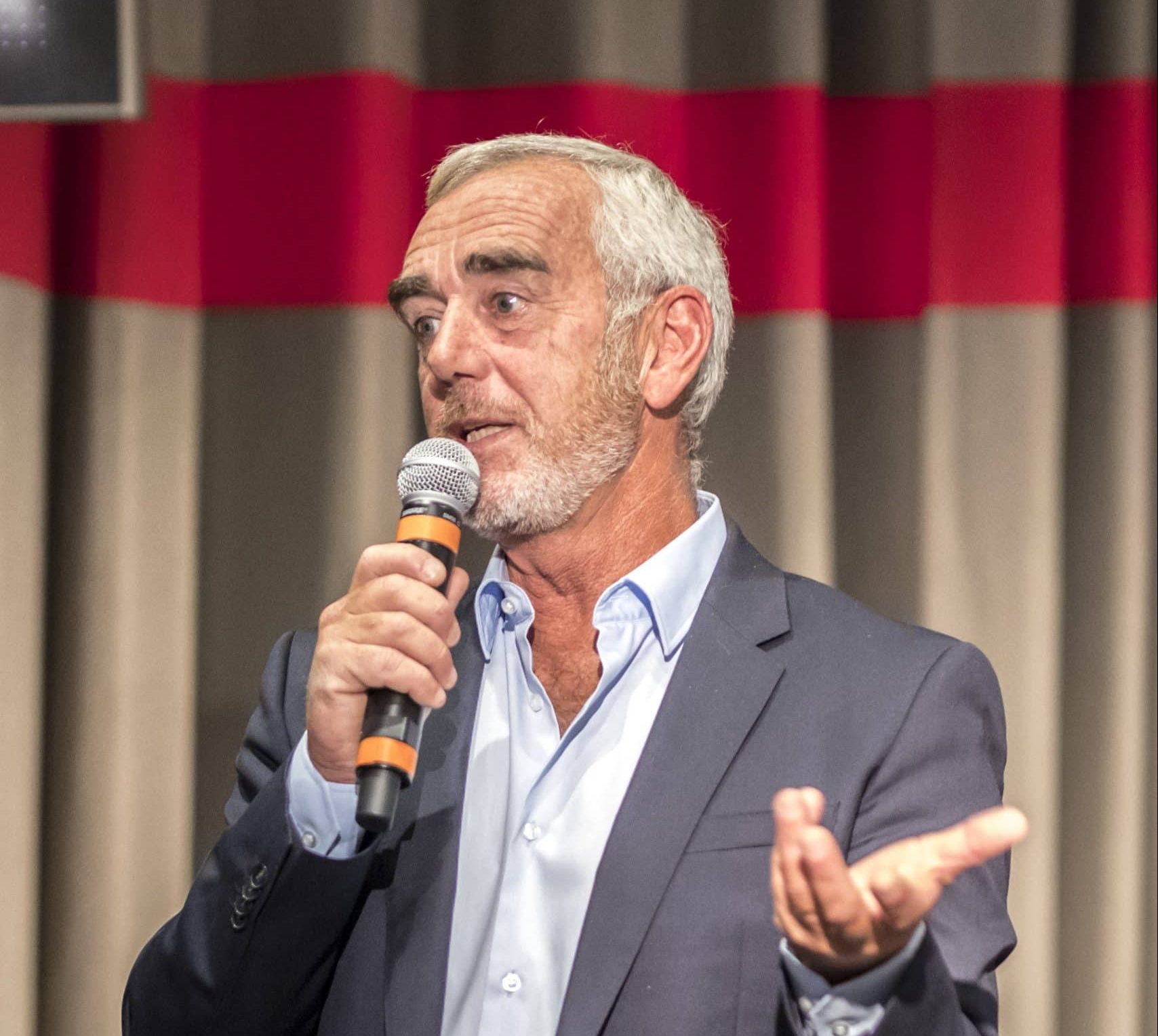 Loïck Peyron - Conférencier sportif en entreprise - StartnPlay